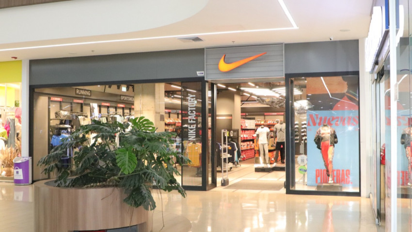 NIKE FACTORY